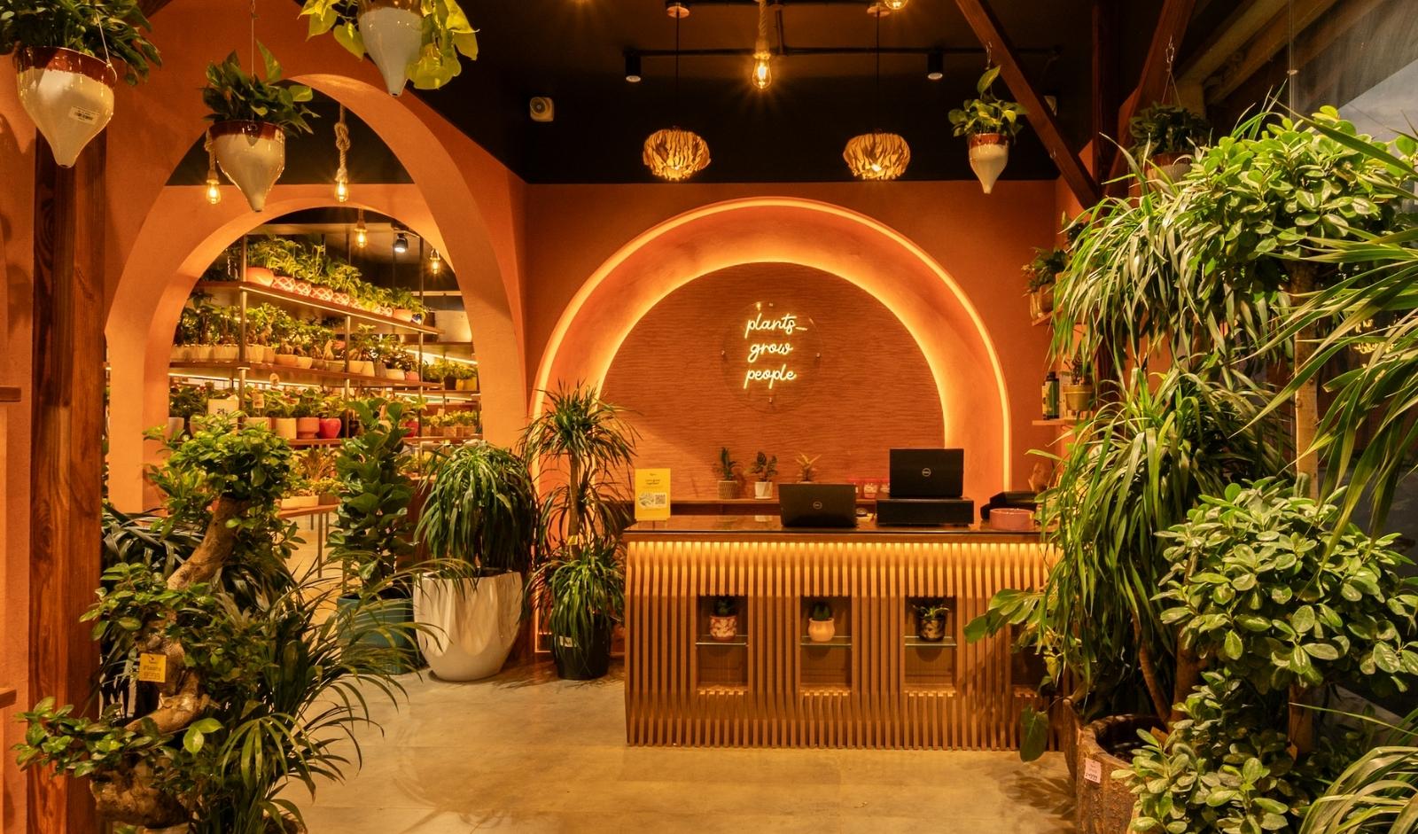 PNG Jewellers Expands Offline Presence with Talegaon Store - Indian Retailer